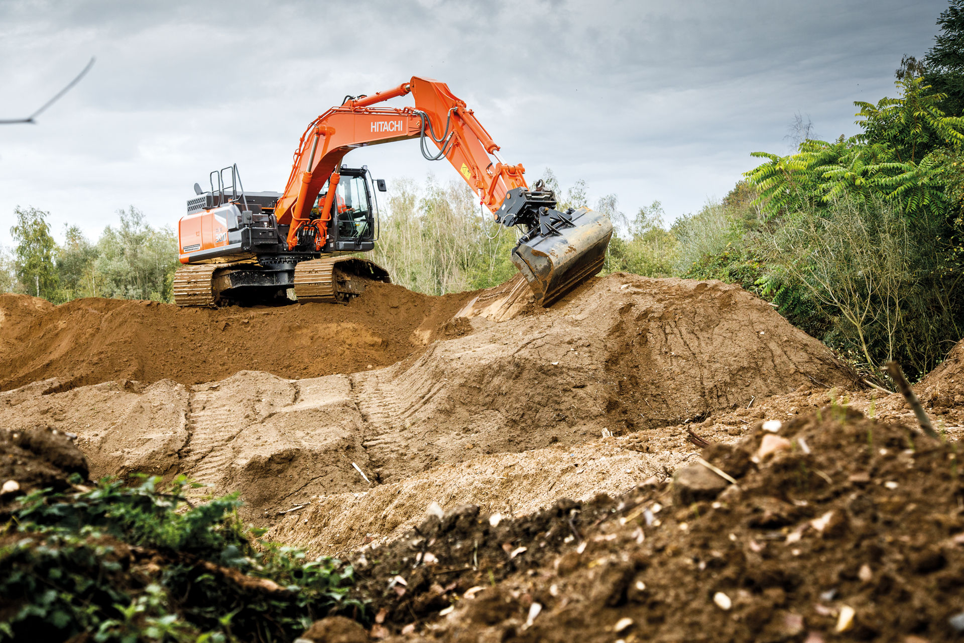 Excavators - Hitachi Construction Machinery Americas